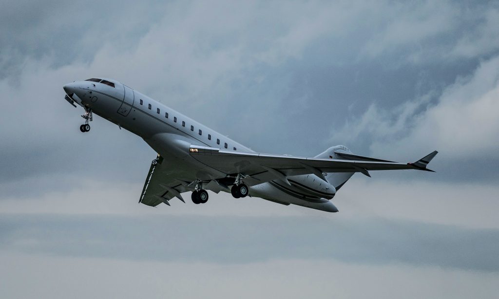 Aircraft Management - ACM AIR CHARTER